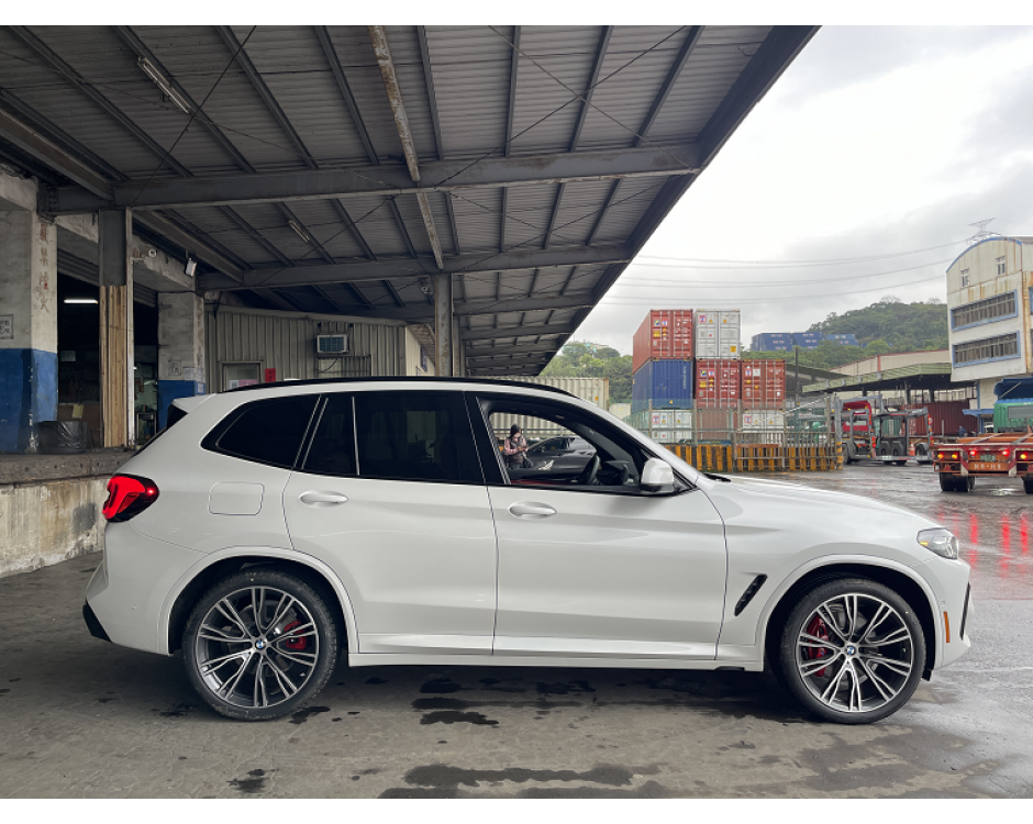 2022年 BMW X330i #8023 全新車